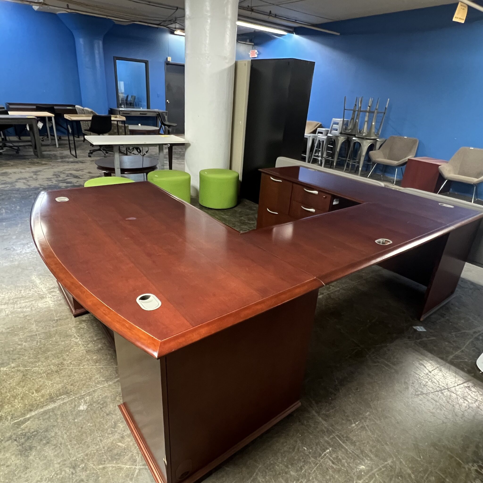 Used Office Desks and Workstations For Sale in Ohio | Office Furniture ...
