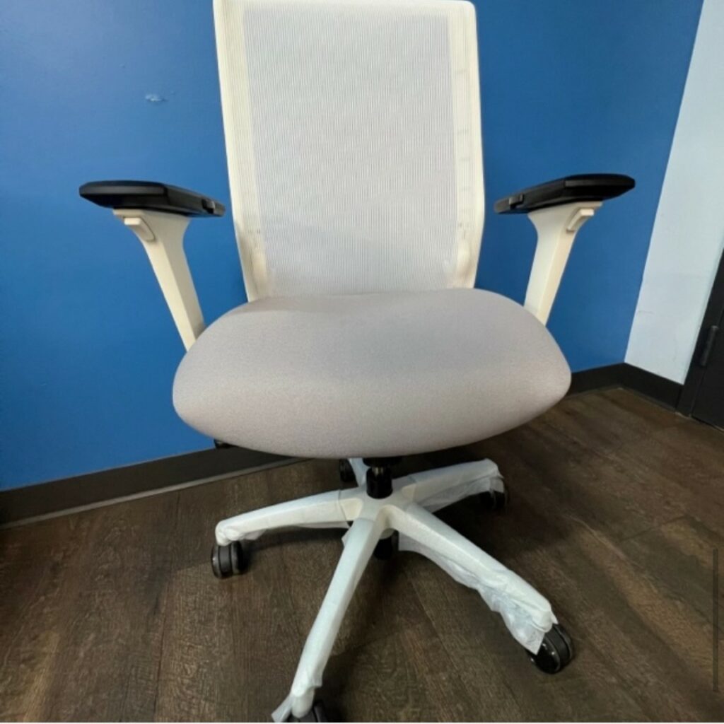 New Neo 9 to 5 Task Chair - Office Furniture Warehouse