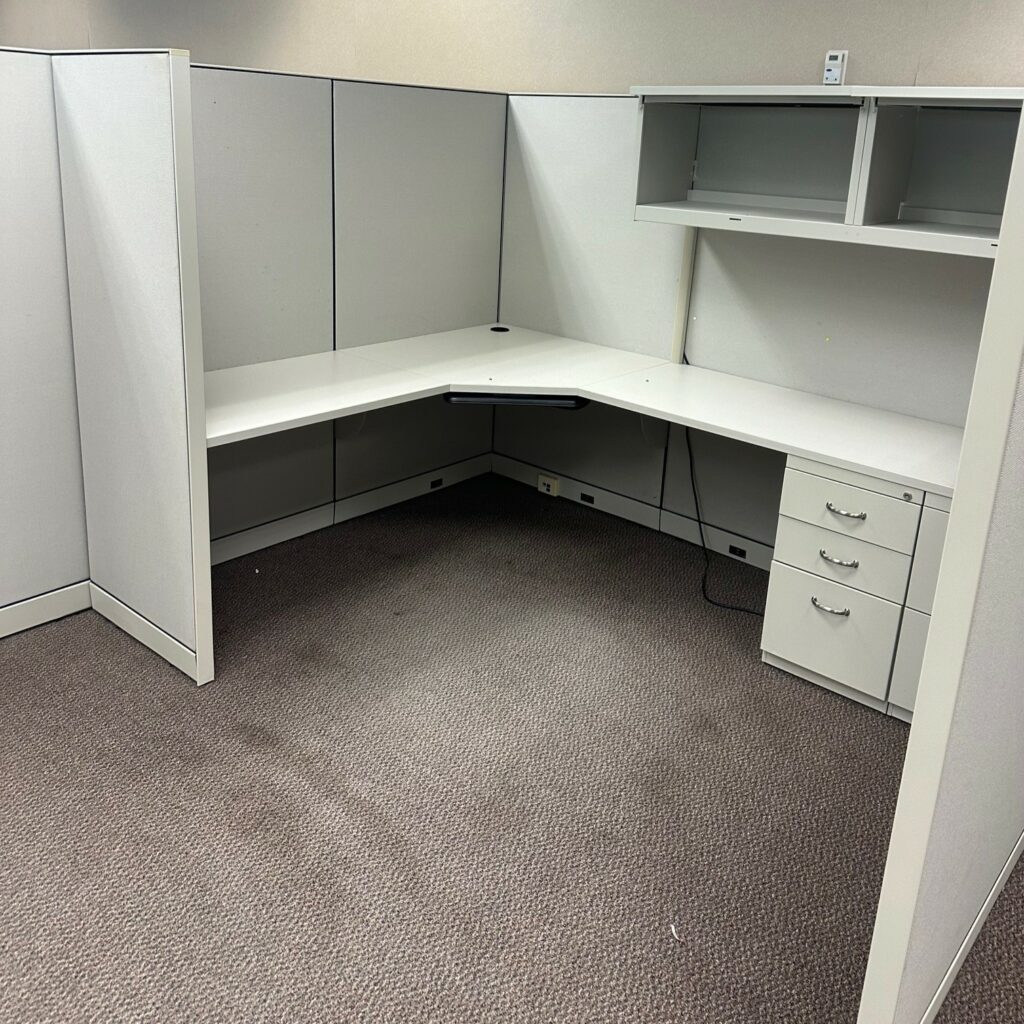 6' x 8' Steelcase Kick Workstation - Office Furniture Warehouse