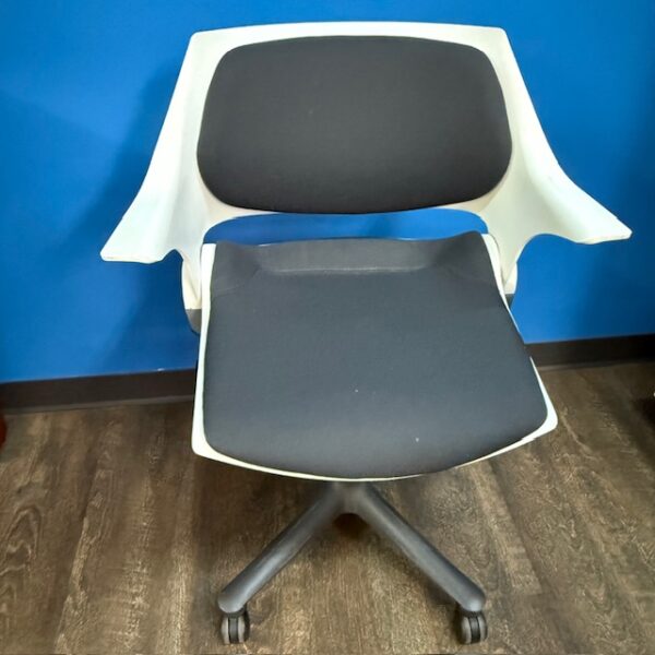 Steelcase Nesting Chair - Office Furniture Warehouse